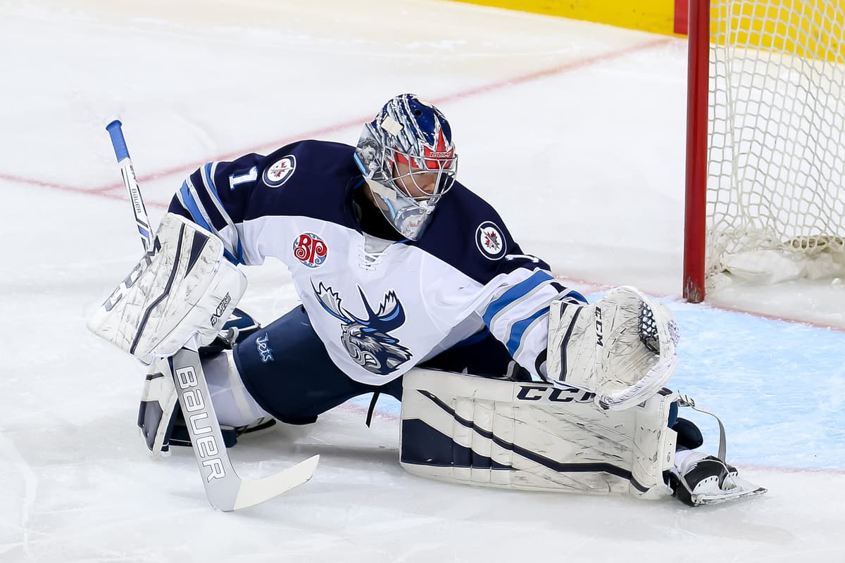 Jets Sign Eric Comrie For Two More Years