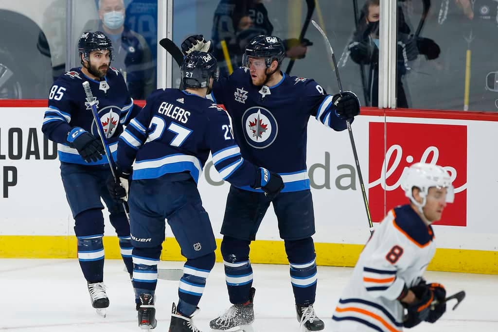 Three Takeaways From Jets 6-4 Victory Against Oilers