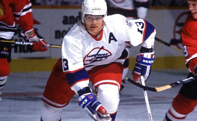 Friday Folklore – Teemu Selänne Breaking Mike Bossy’s Record