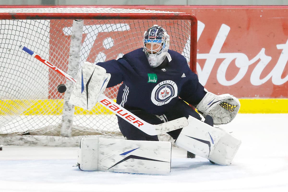 Report: Jets Re-Sign G Eric Comrie to One-Year Deal