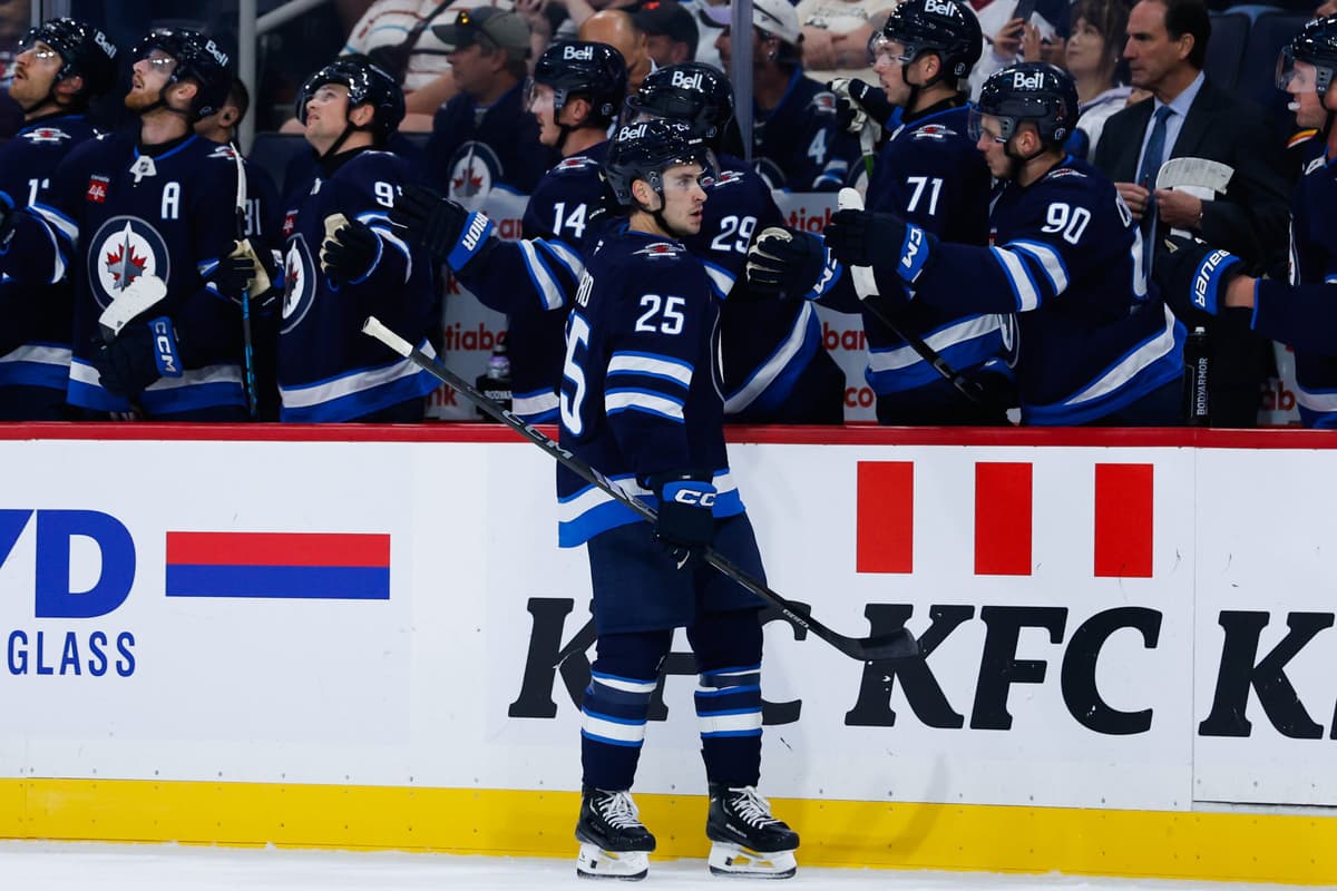 Complete team effort earns the Jets a 4-2 win over the Flames: pre ...